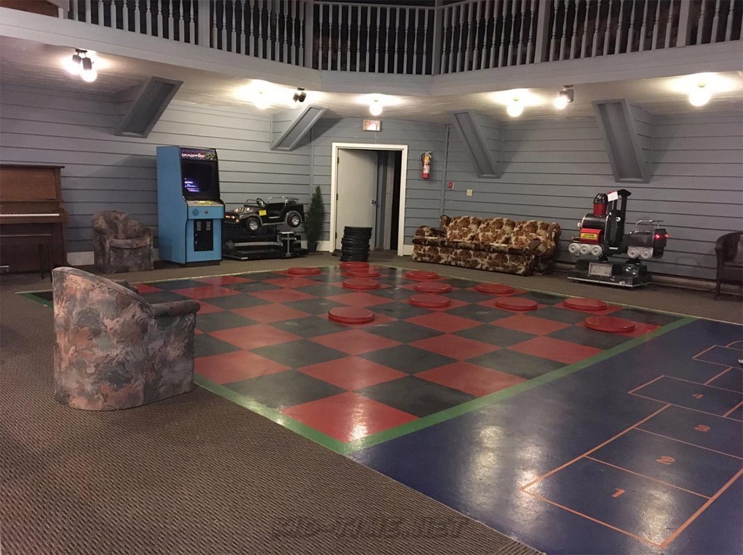 3 Valley Gap Hotel Chateau Revelstoke BC Canada – Pool and Games Room ...