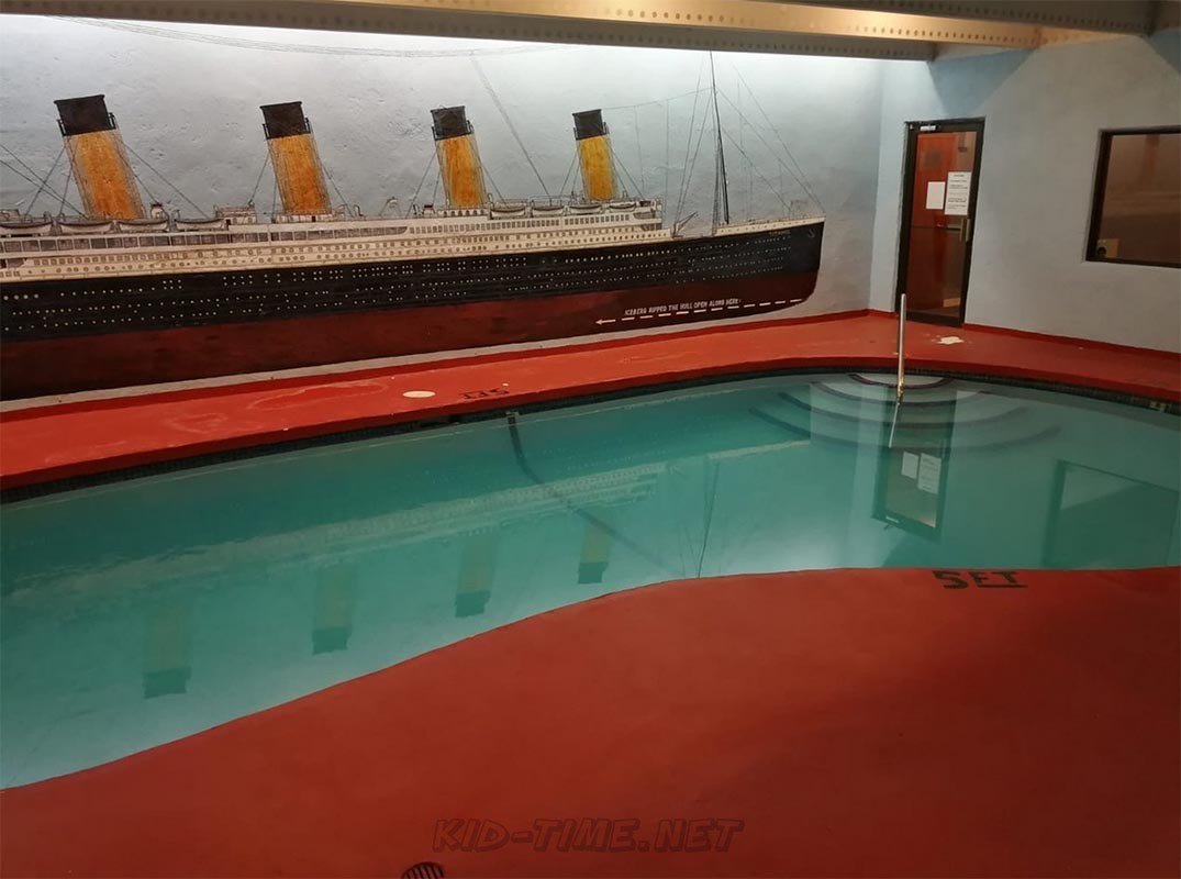 3 Valley Gap Hotel Chateau Revelstoke BC Canada – Pool and Games Room ...